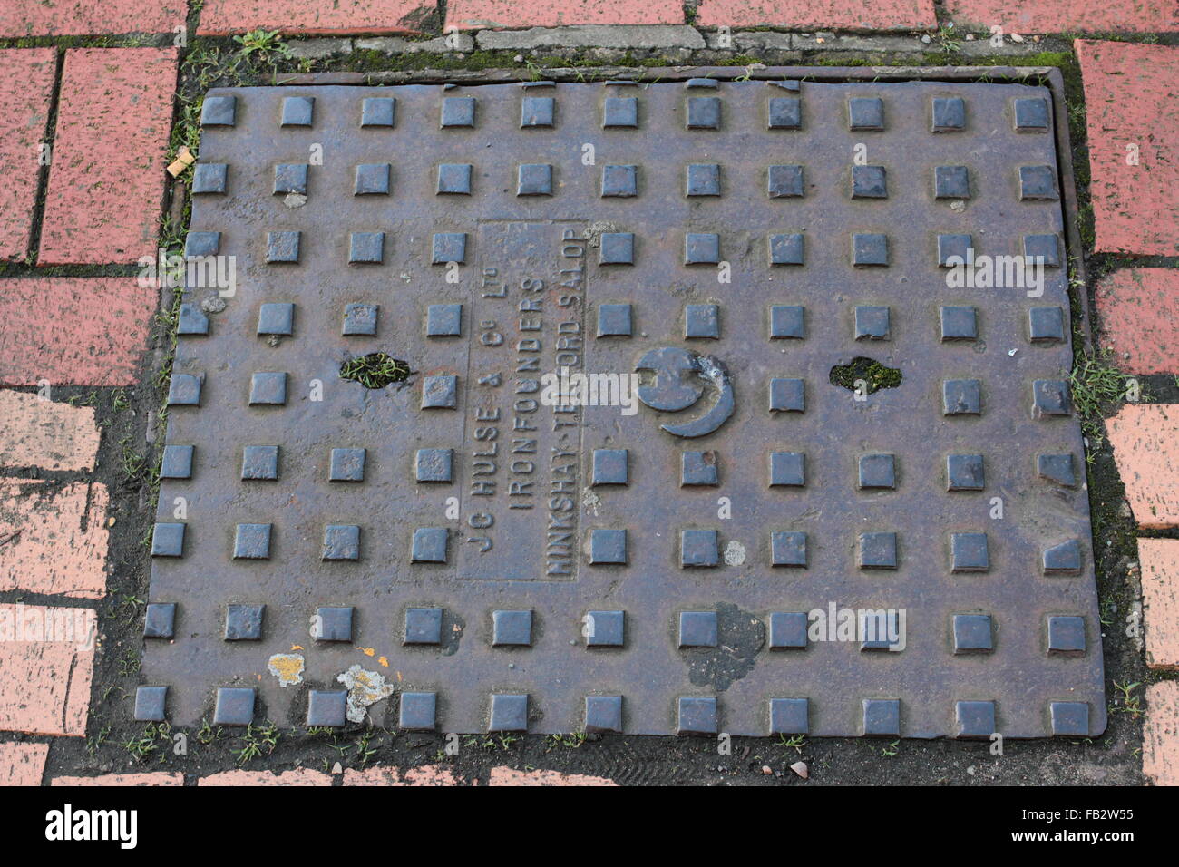utility company access cover Stock Photo - Alamy