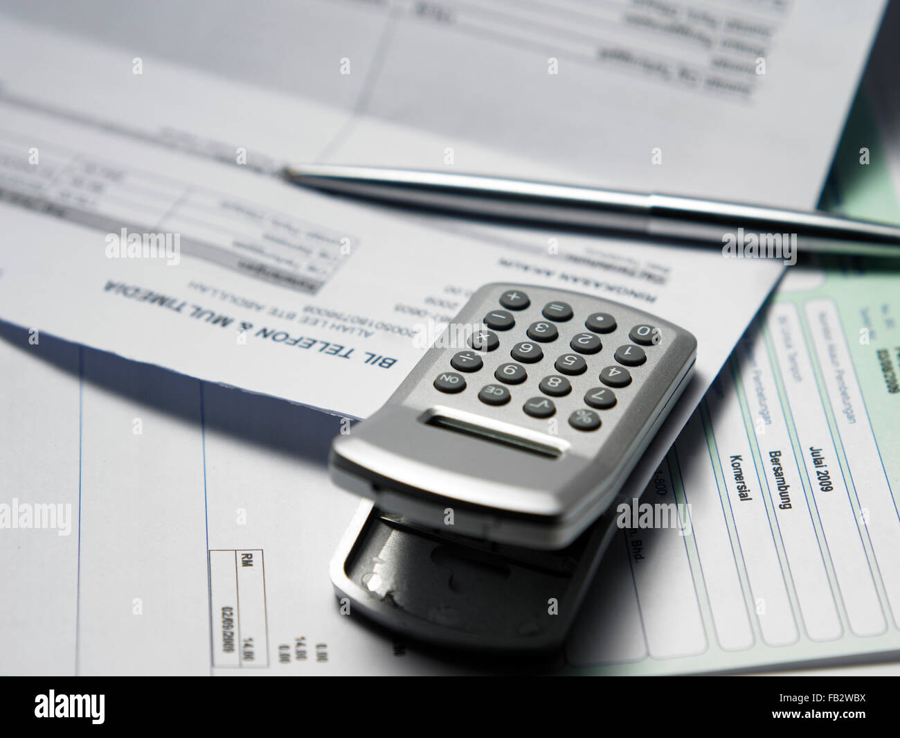 clip on the bills waiting for payment Stock Photo - Alamy