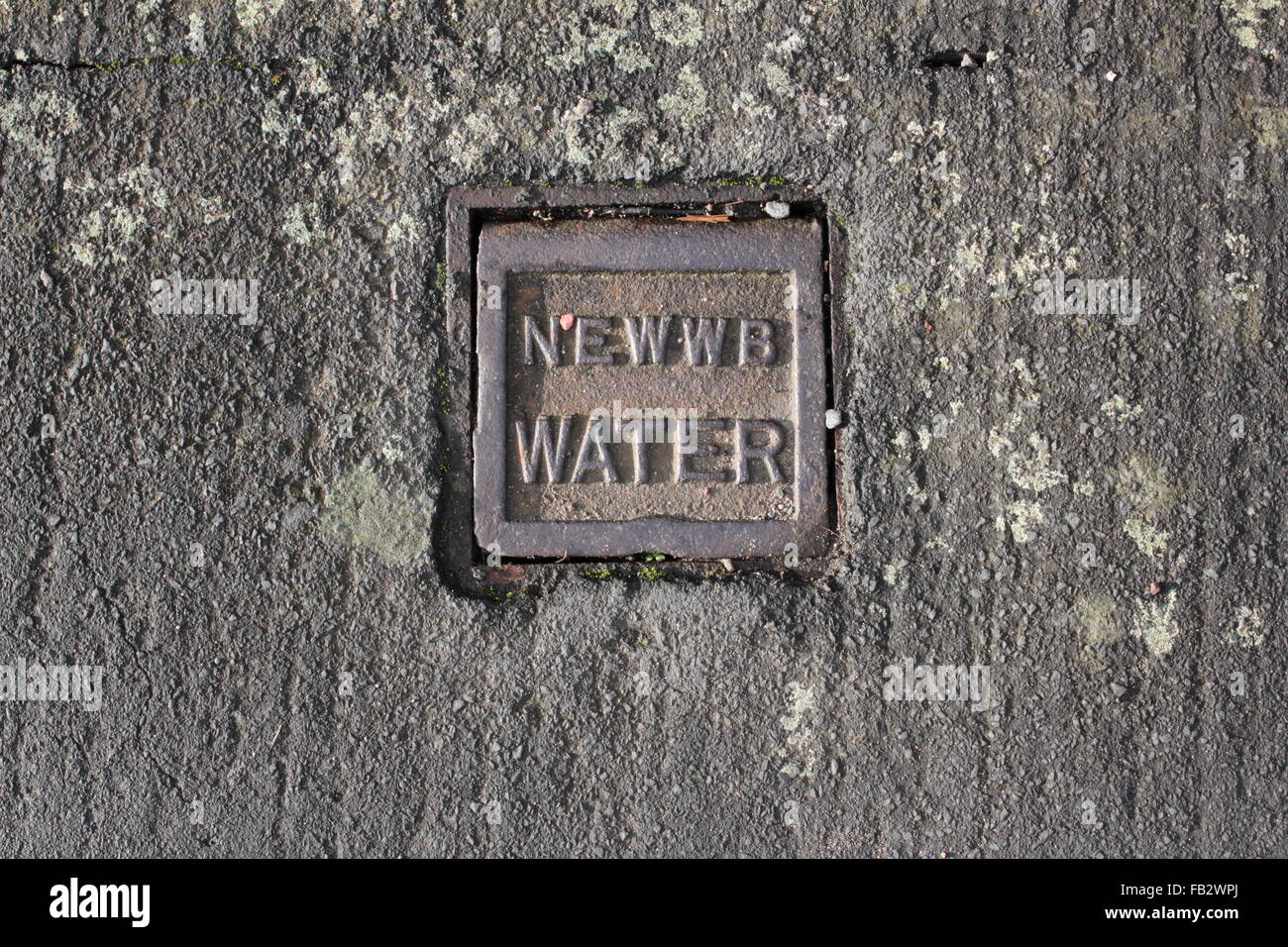 Street water valve cover hi-res stock photography and images - Alamy