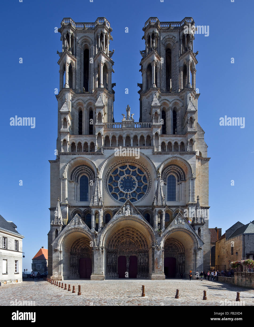 Laon cathedral facade hi-res stock photography and images - Alamy