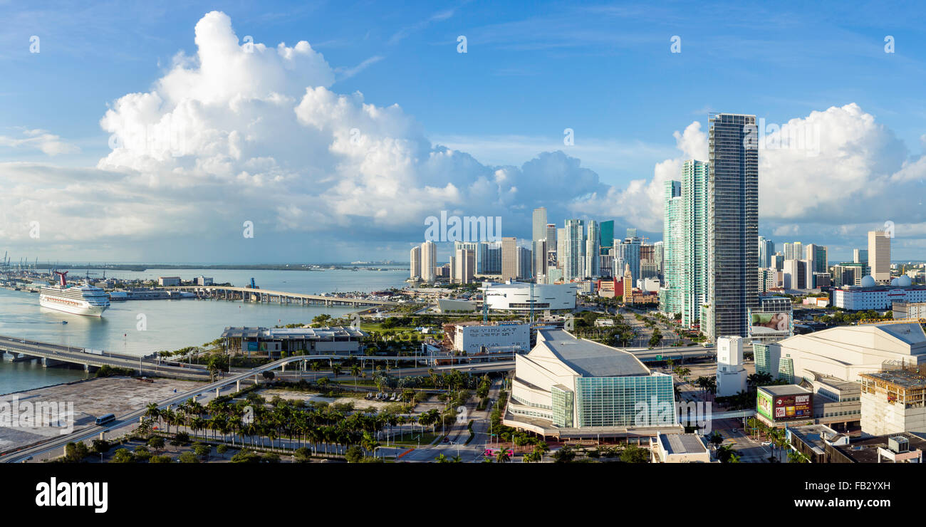 Elevated view of miami skyline hi-res stock photography and images - Alamy