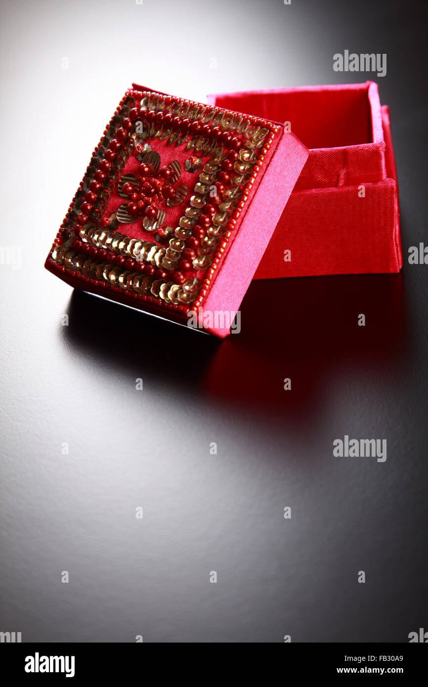 luxury red gift box open Stock Photo - Alamy