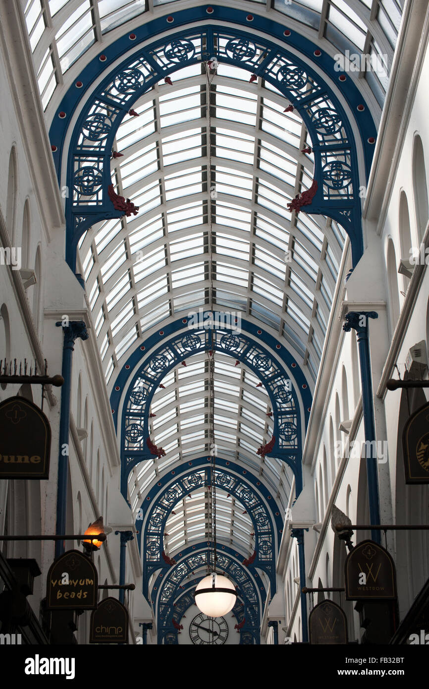 Leeds briggate hi-res stock photography and images - Alamy