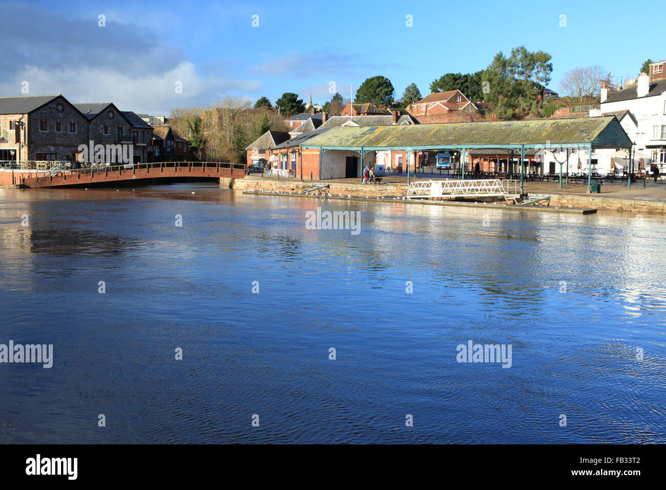 Winter view of Exeter quay towards Prospect Inn and Samuel Jones, Devon ...