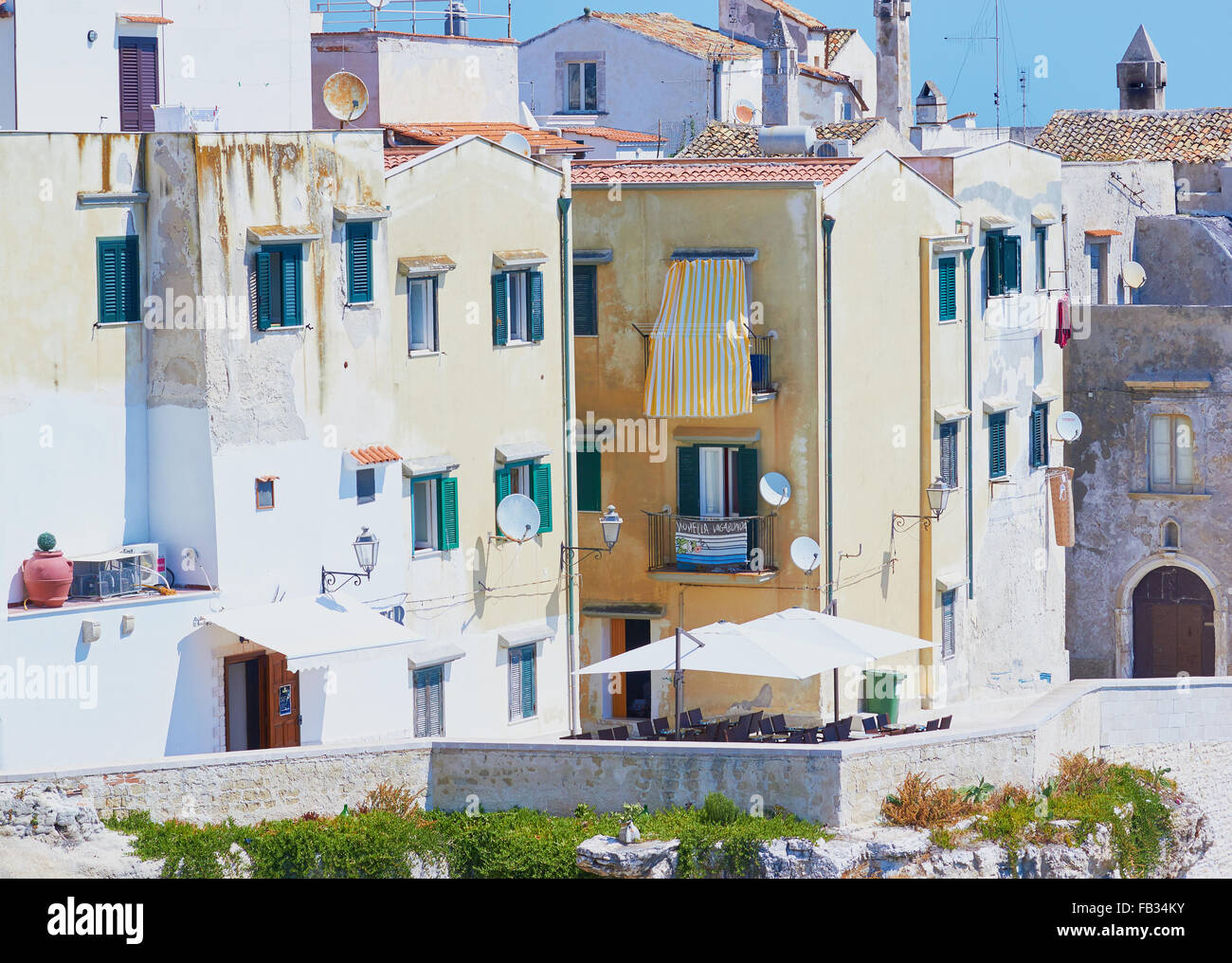 Clifftop town of Vieste, Gargano promontory, Foggia province, Puglia ...