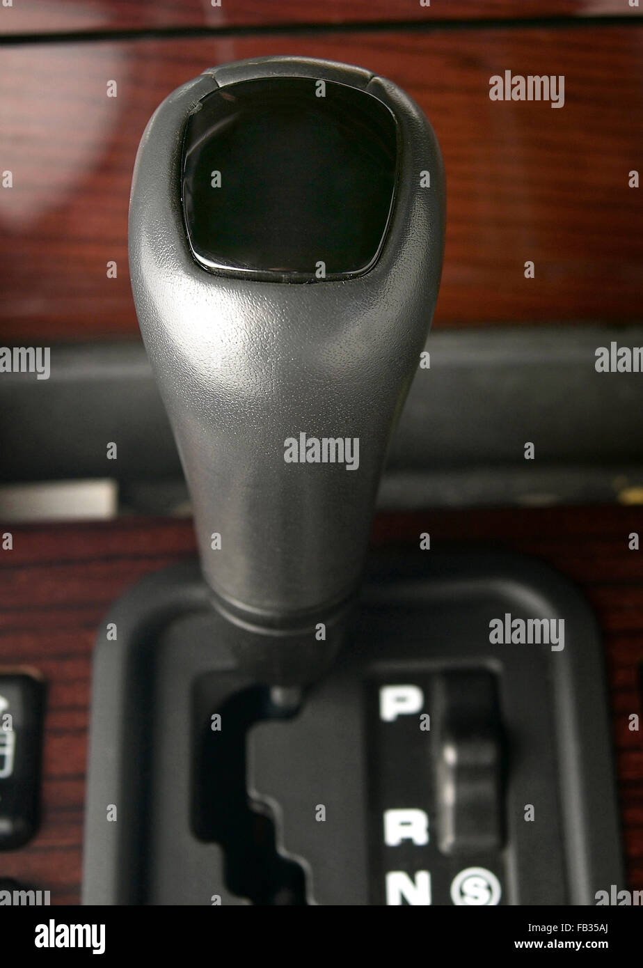 Car gear set to parking Stock Photo - Alamy