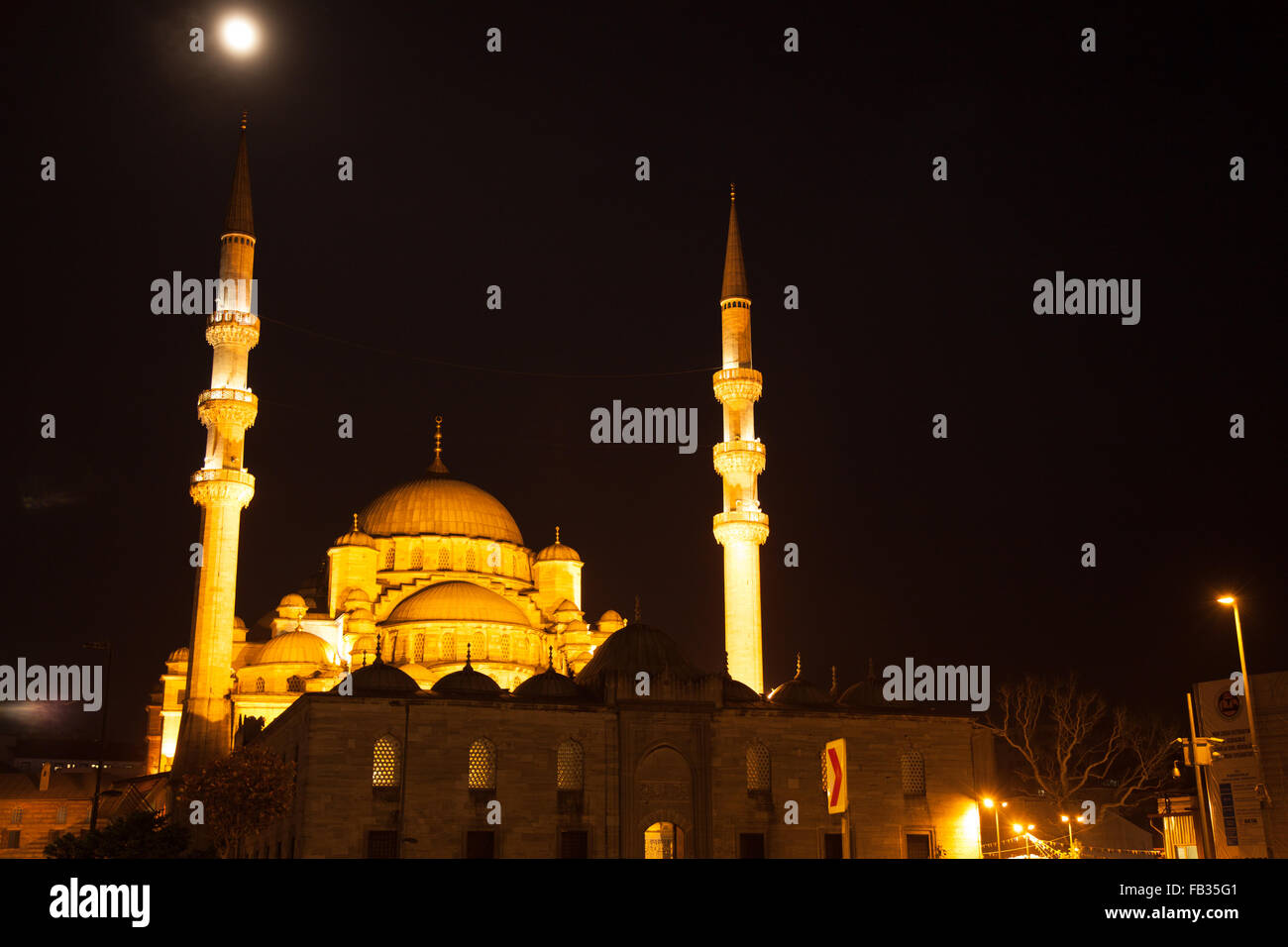the New Mosque at night, Istanbul, Turkey Stock Photo - Alamy