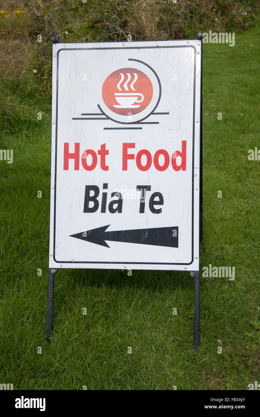 Hot Food Sign in English and Gaelic Languages Stock Photo - Alamy