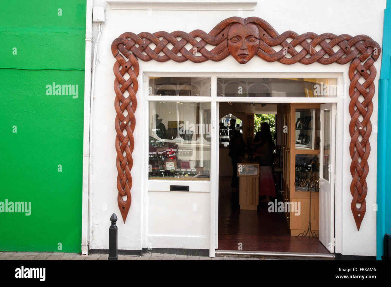 Art And Craft Shop Dingle Ireland Stock Photo Alamy art-and-craft-shop-dingle-ireland-stock-photo-alamy