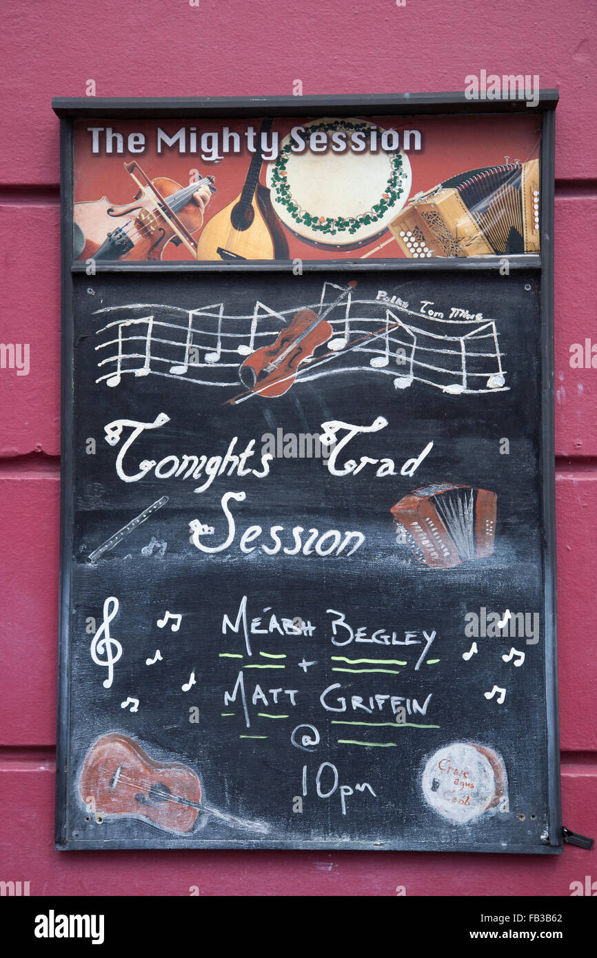 Ireland traditional music hi-res stock photography and images - Alamy