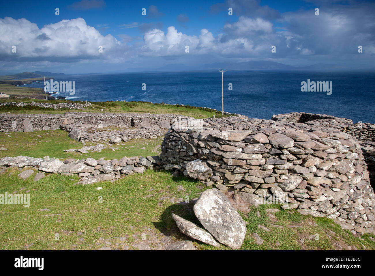 Prehistoric Beehive Huts, Fahan Group, Dingle Pininsula, Ireland Stock ...