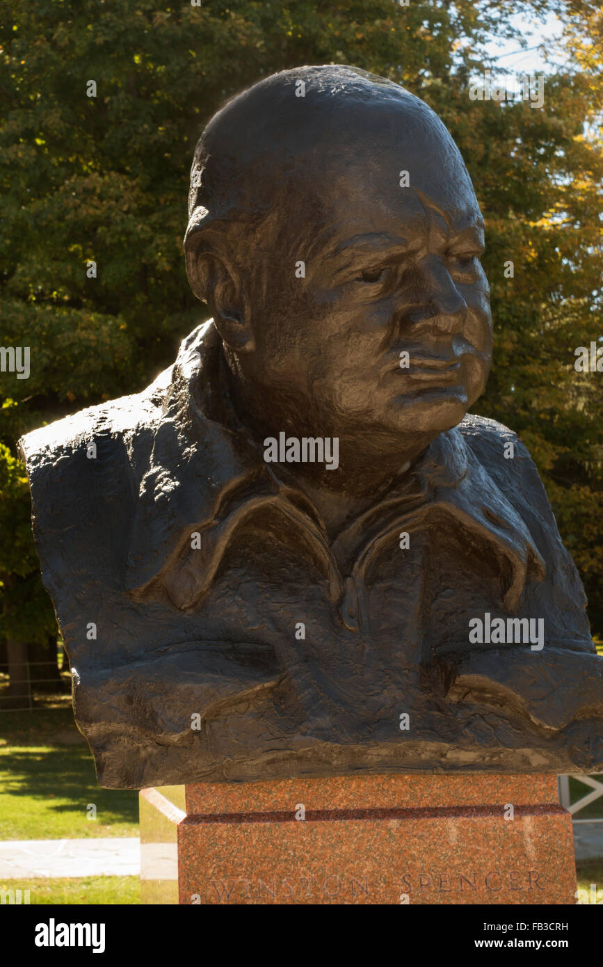Franklin D Roosevelt presidential library and museum Stock Photo - Alamy