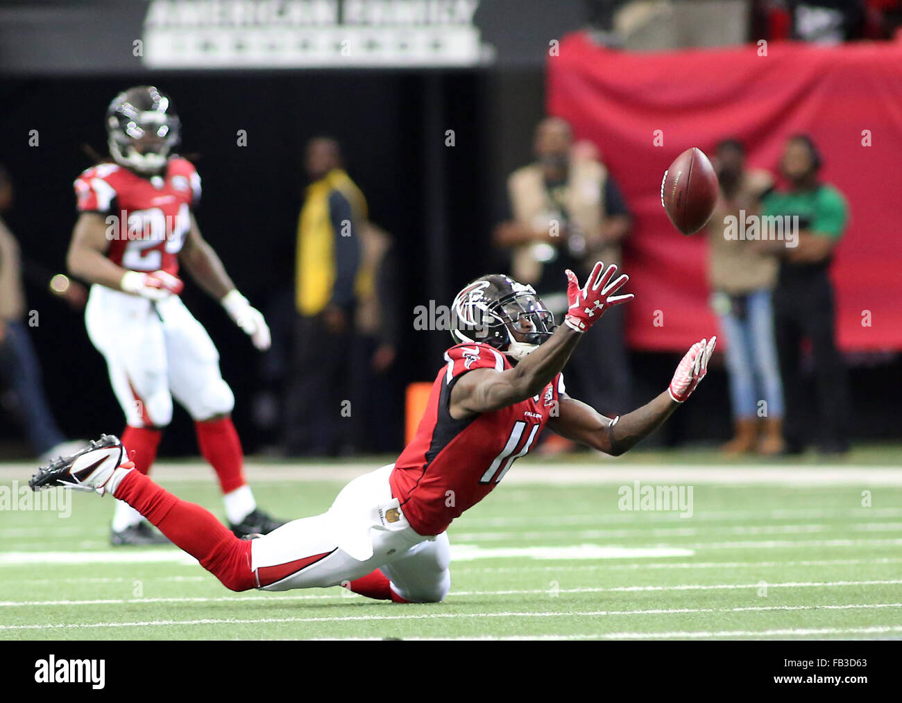 January 3, 2016: #11 WR Julio Jones of the Atlanta Falcons in action ...