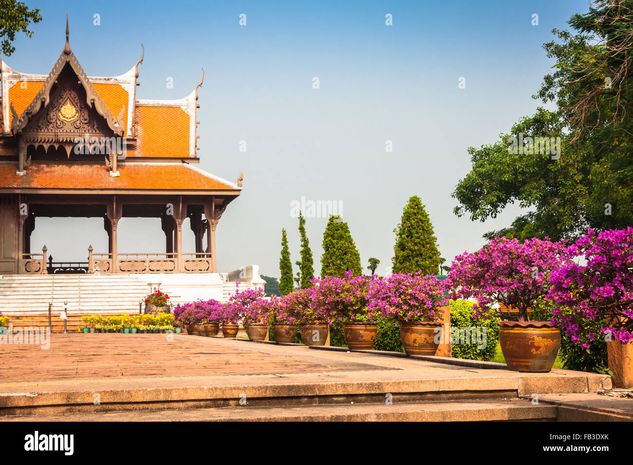 Typical buddhist monastery roof, Thailand Stock Photo - Alamy