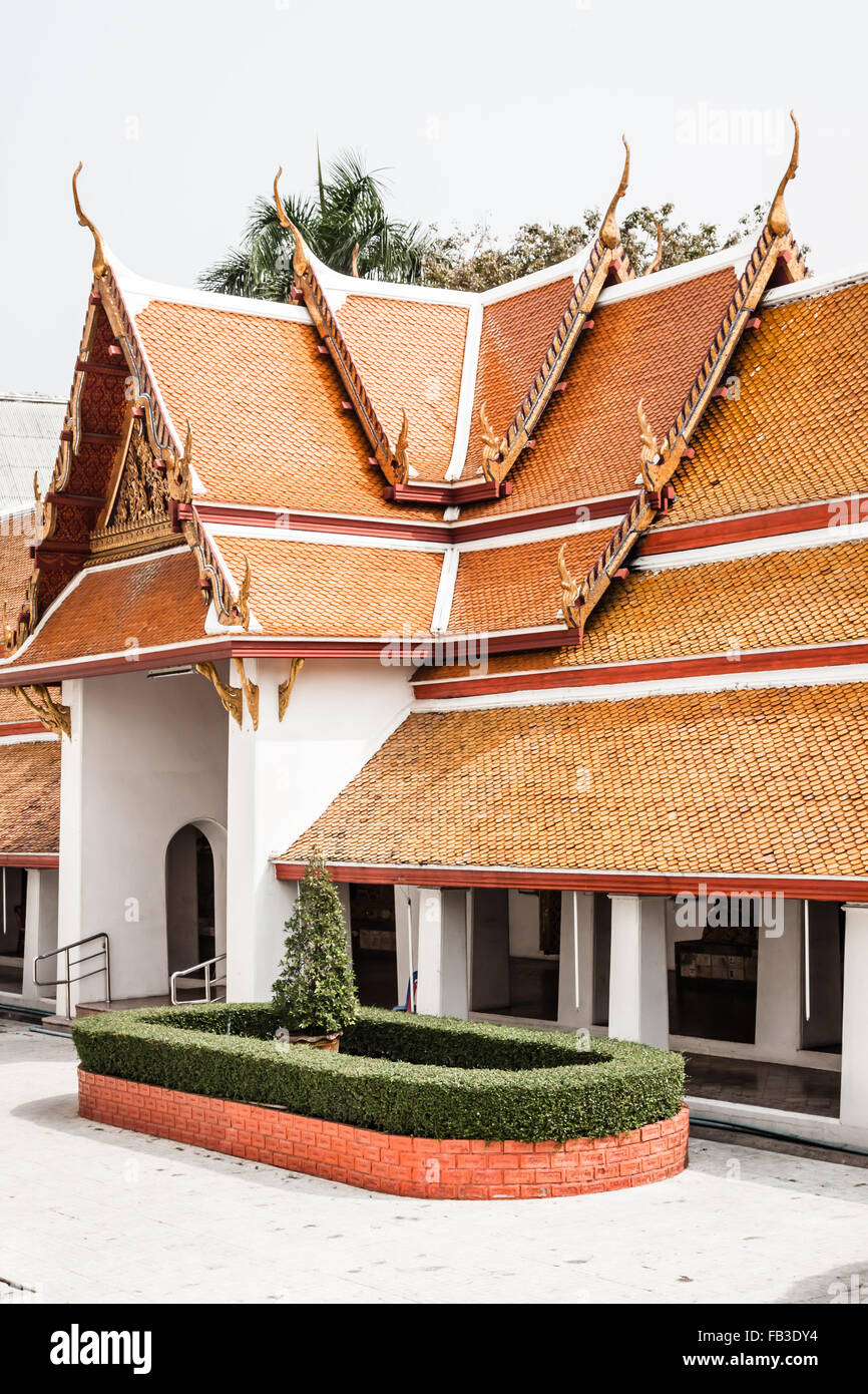 Typical buddhist monastery roof, Thailand Stock Photo - Alamy