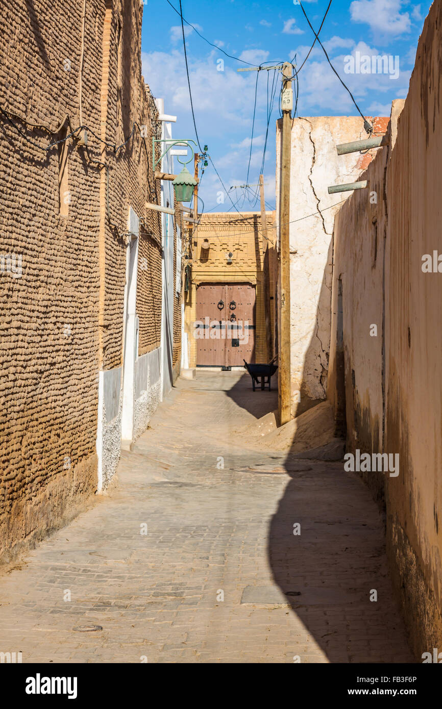Typical street of Gafsa, Tunisia Stock Photo - Alamy