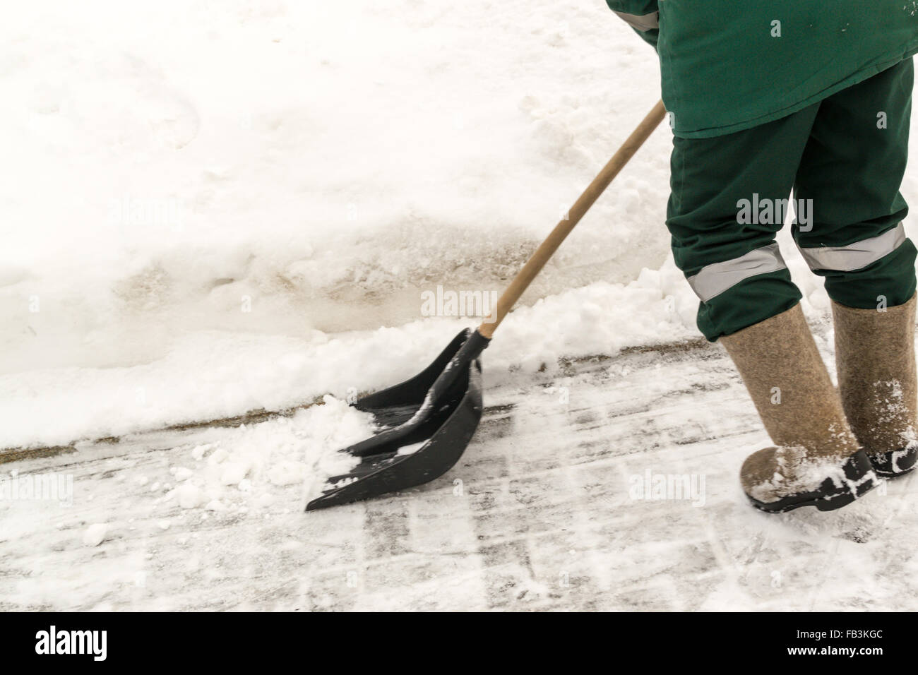 Worker path clearing hi-res stock photography and images - Alamy