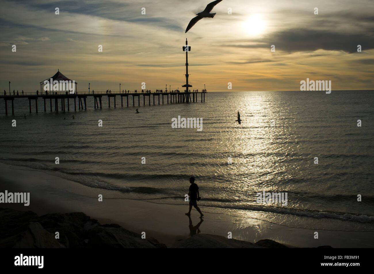 Adelaide Australia. 8th January 2016. A beautiful summer sunset over ...