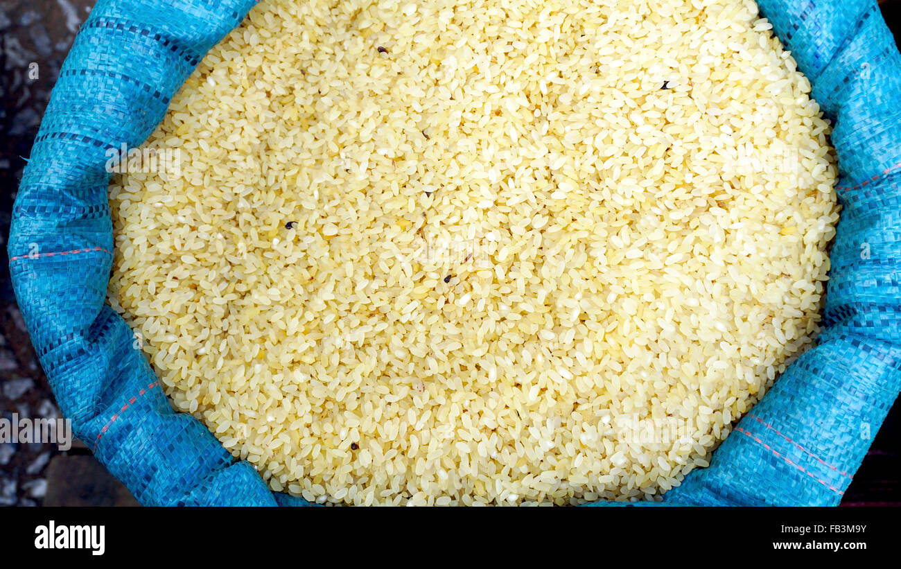 Sack rice in market hi-res stock photography and images - Alamy