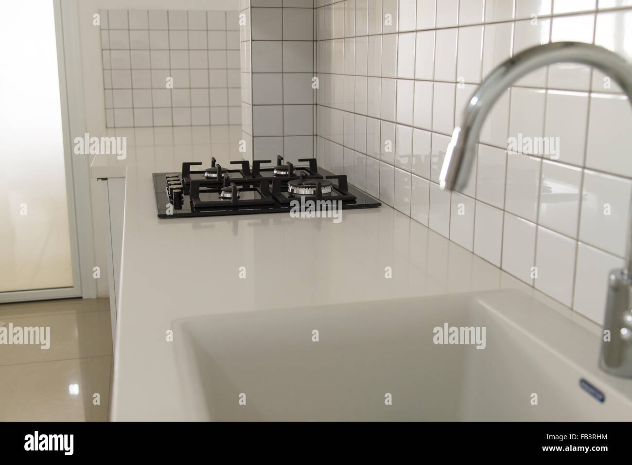 Photo modern white kitchen clean interior design Stock Photo - Alamy