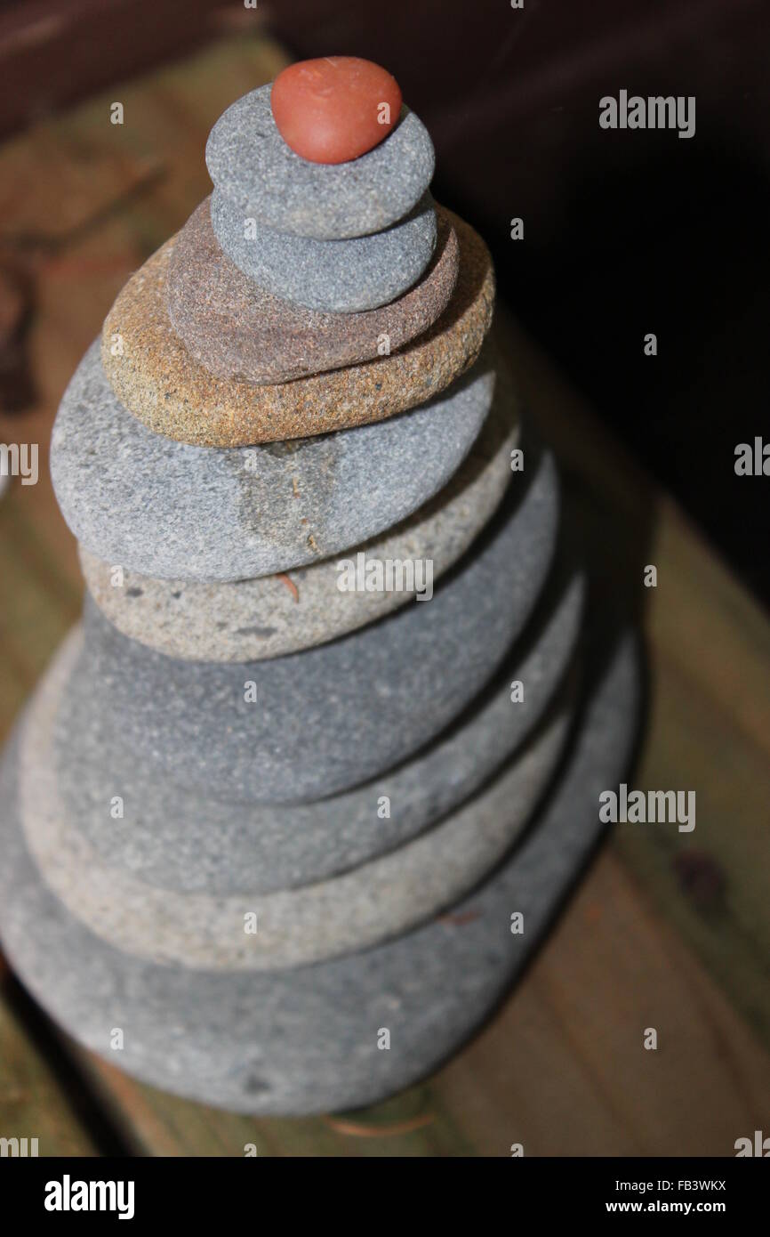 Big flat rock hi-res stock photography and images - Alamy