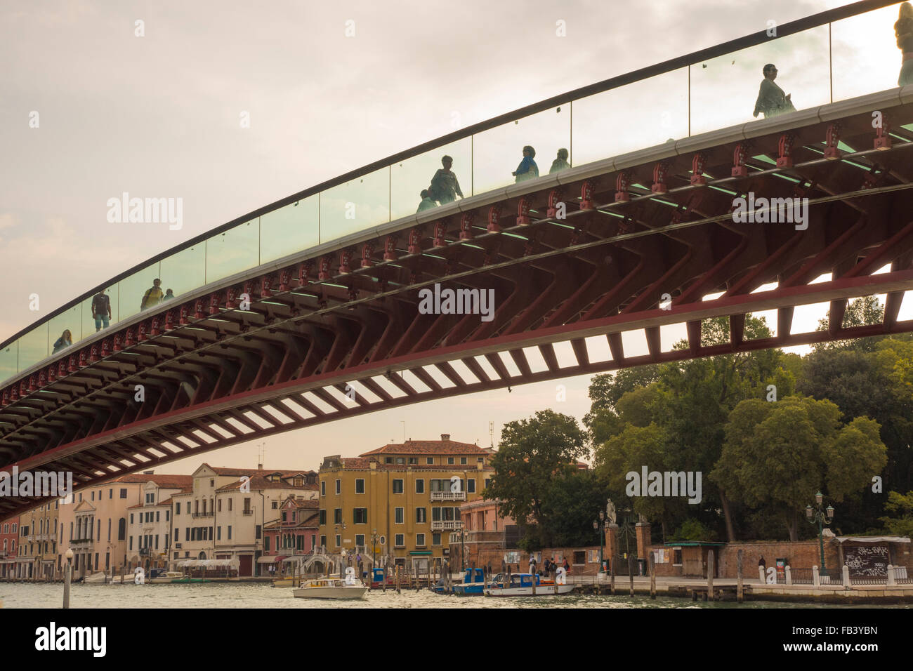 Ponte della Costituzione, Santiago Calatrava, modern brigde over Grand ...
