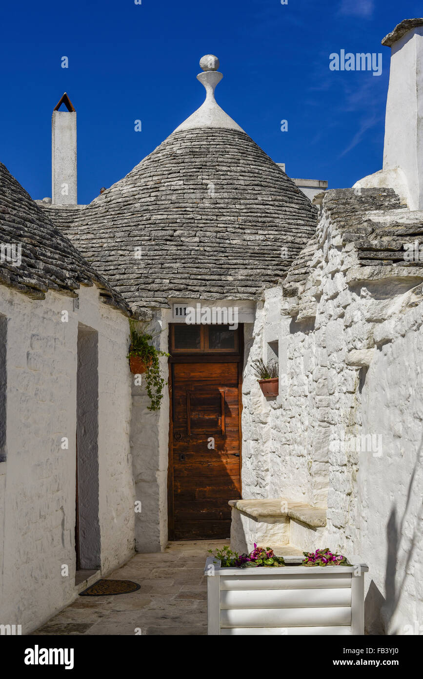 Trullo, Trulli, Alberobello, Apulia, Italy, UNESCO World Heritage Site ...