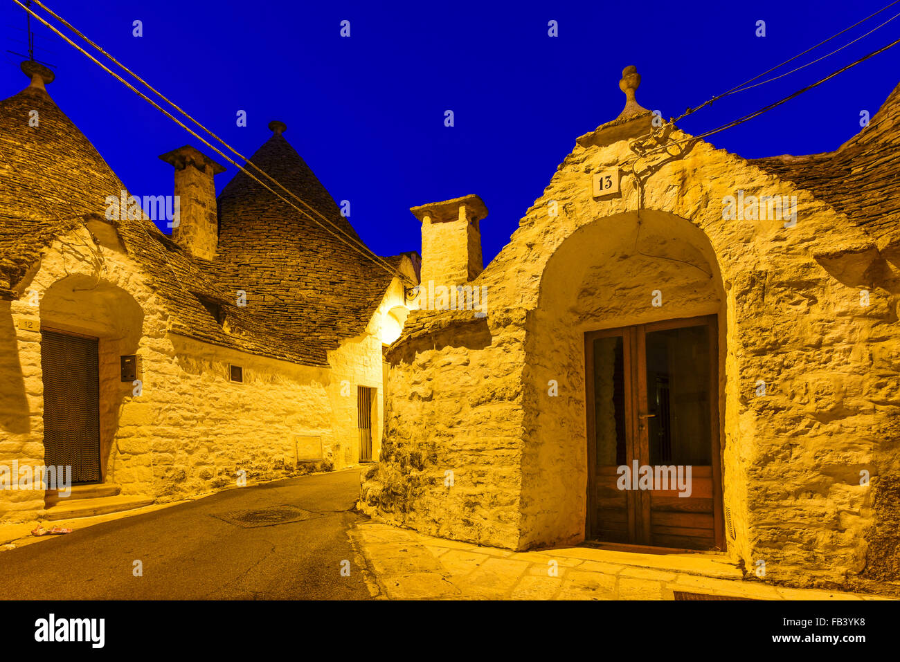 Trullo, Trulli, Alberobello, Apulia, Italy, UNESCO World Heritage Site ...