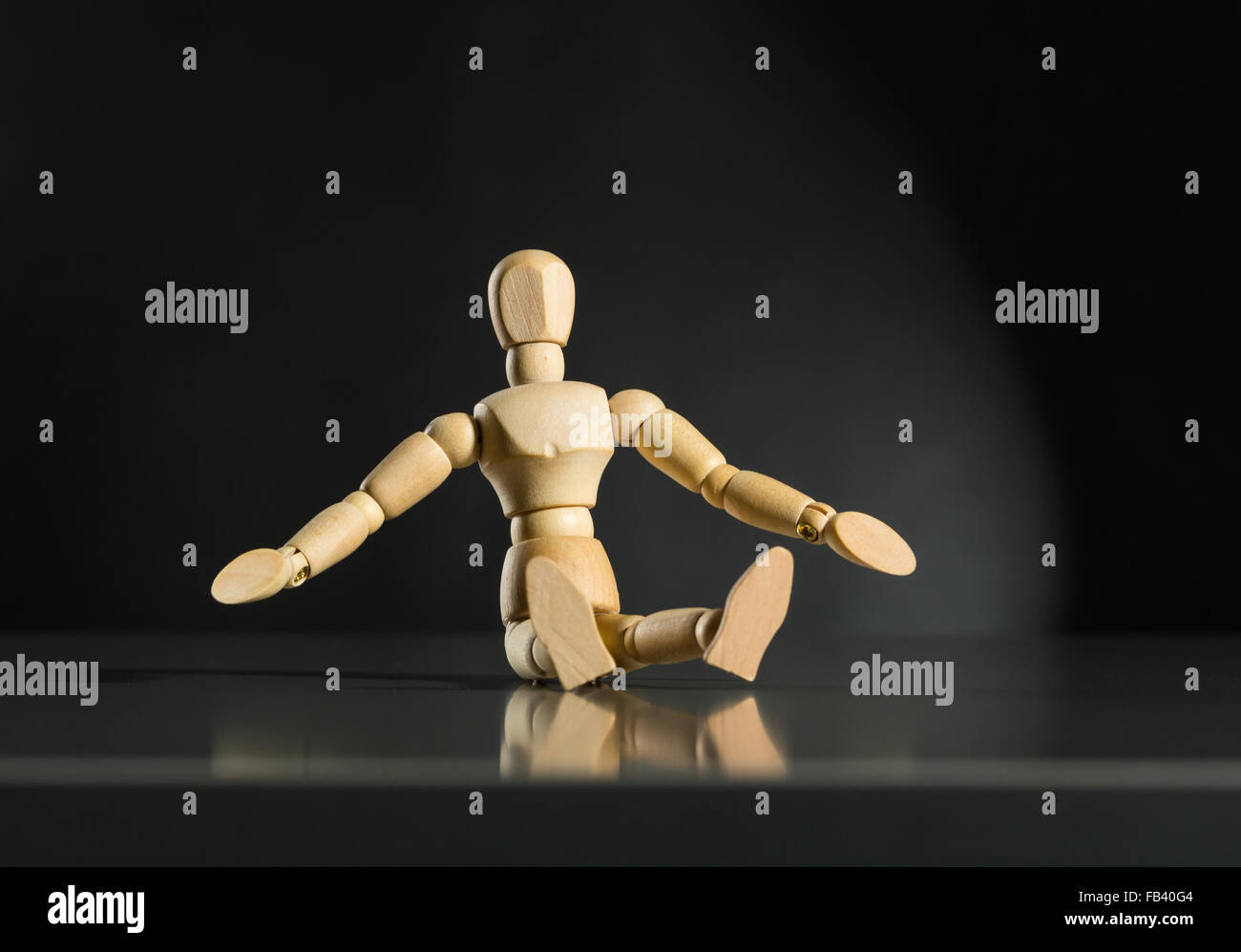 Human wood manikin Stock Photo - Alamy