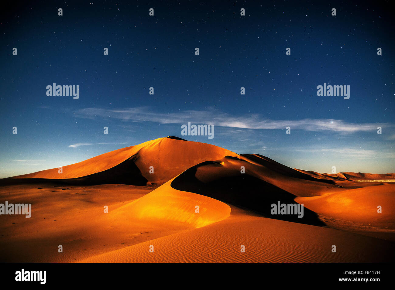 Desert night empty quarter hi-res stock photography and images - Alamy