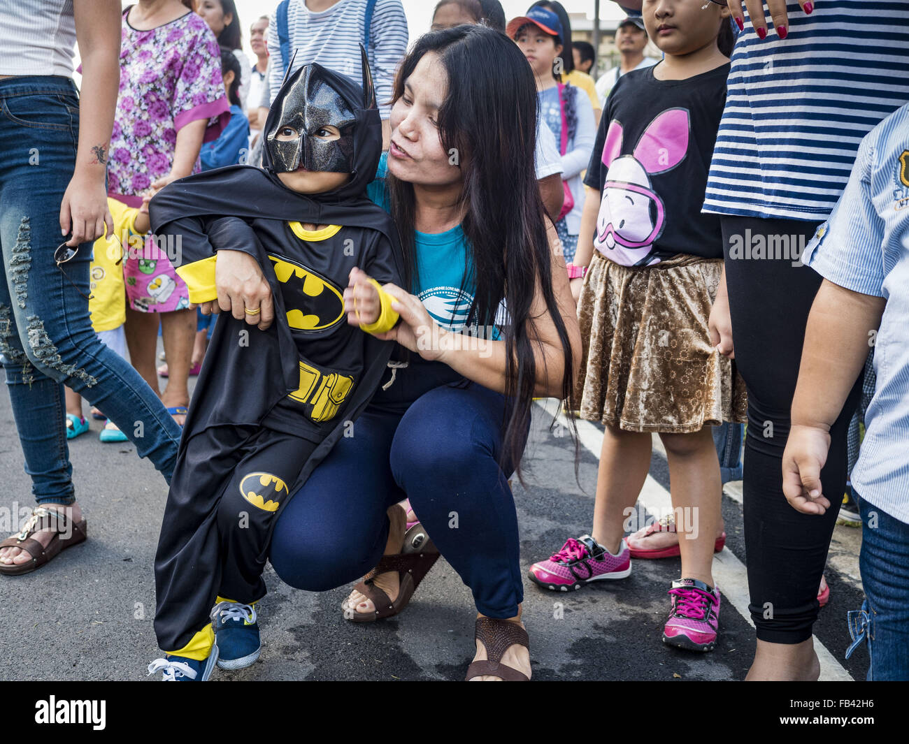 Batman costume child hi-res stock photography and images - Alamy