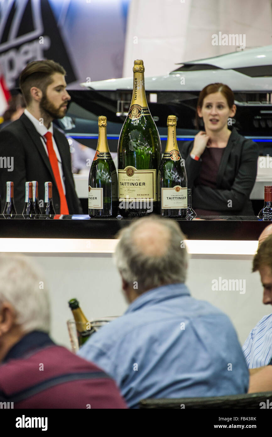 London, UK. 8th January, 2016. The champagne flows at the Sunseeker bar ...