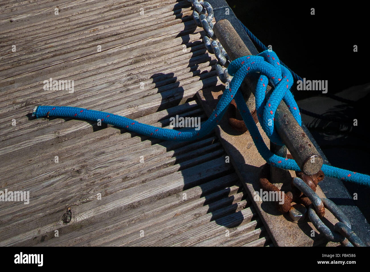 Chain Knot High Resolution Stock Photography and Images - Alamy
