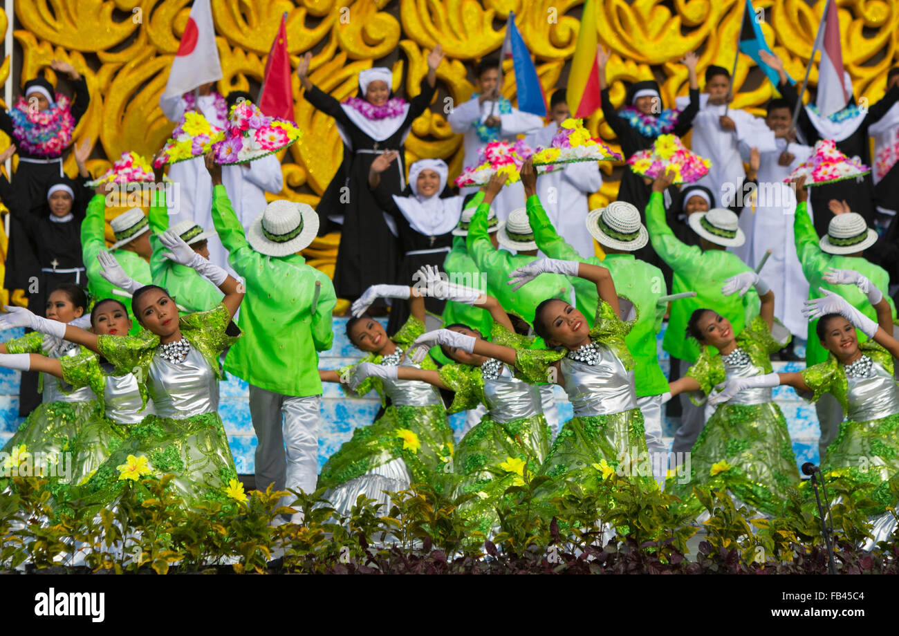 Cebu City Philippines 9th January, 2016. Dancers from the Provincial ...