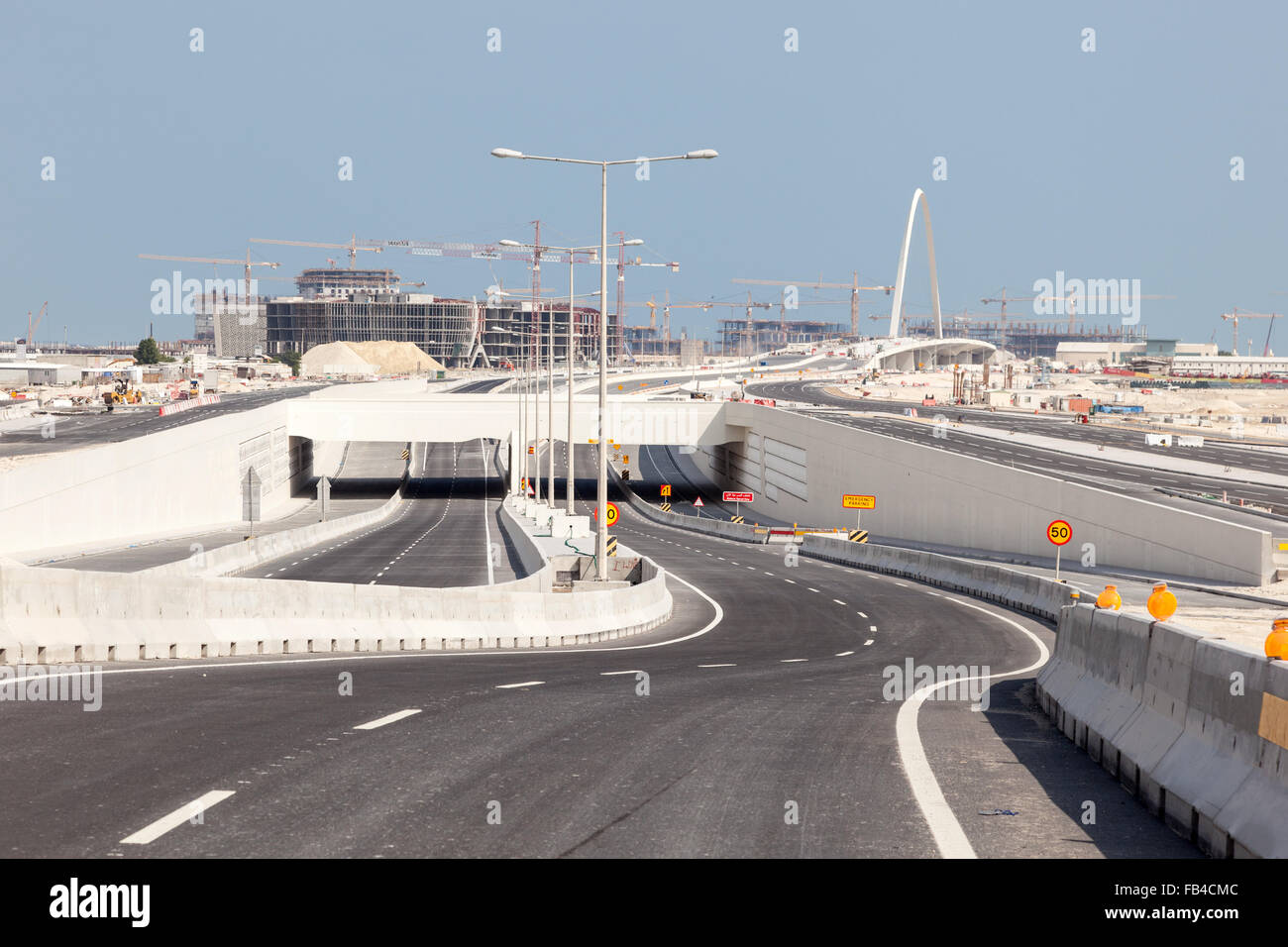 New highway construction in Doha, Qatar Stock Photo - Alamy