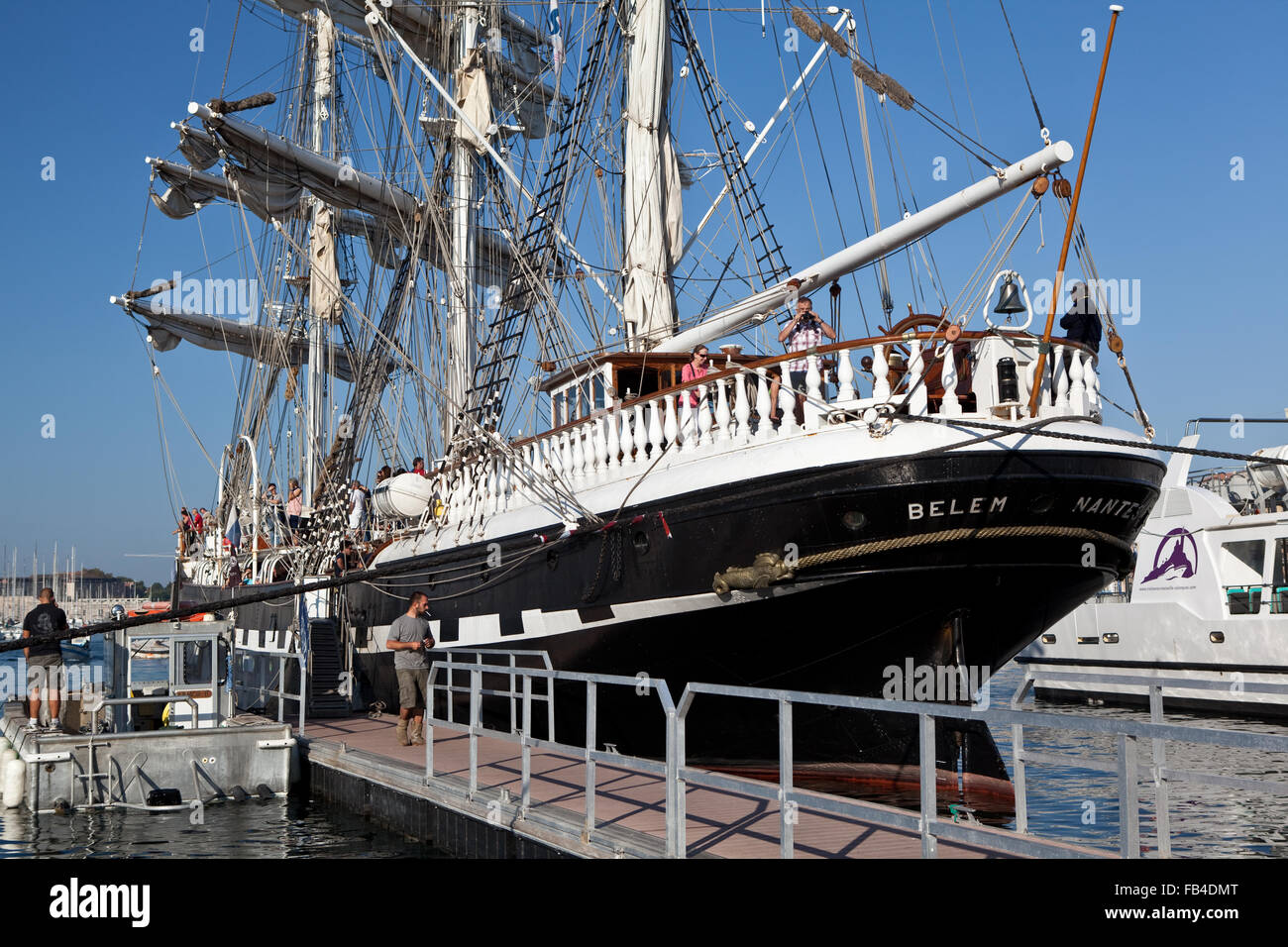 3 masted boat hi-res stock photography and images - Alamy