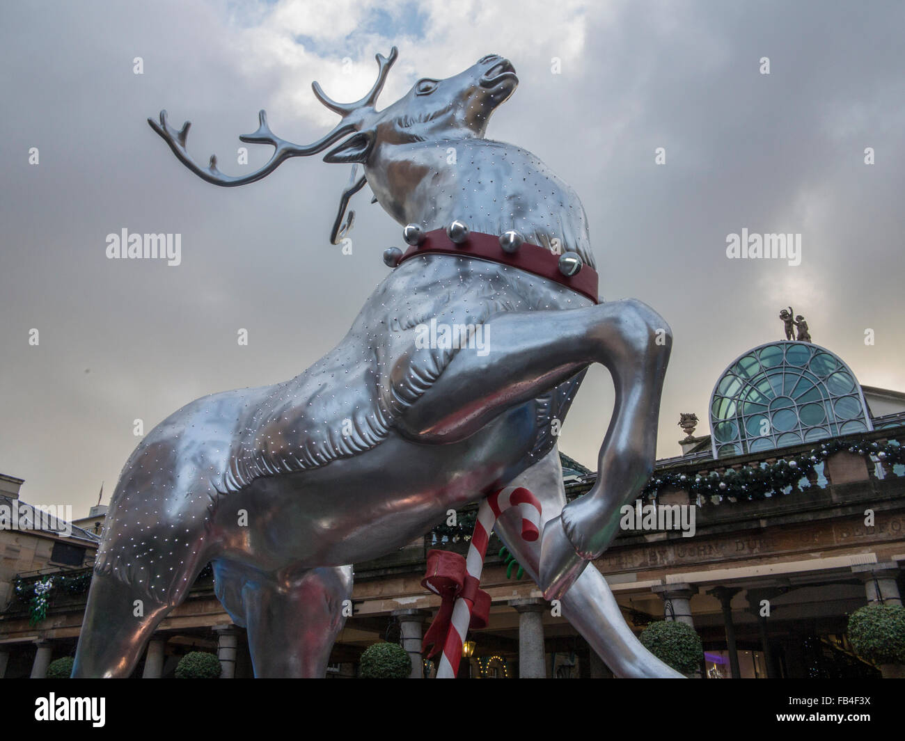 Silver reindeer hi-res stock photography and images - Alamy