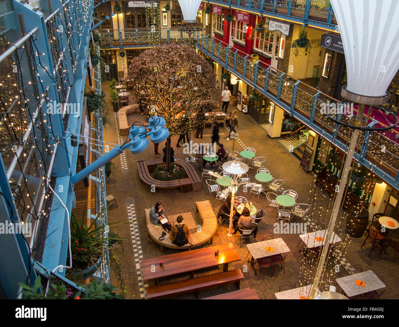 Kingly Court off Carnaby Street in Soho, London Stock Photo - Alamy