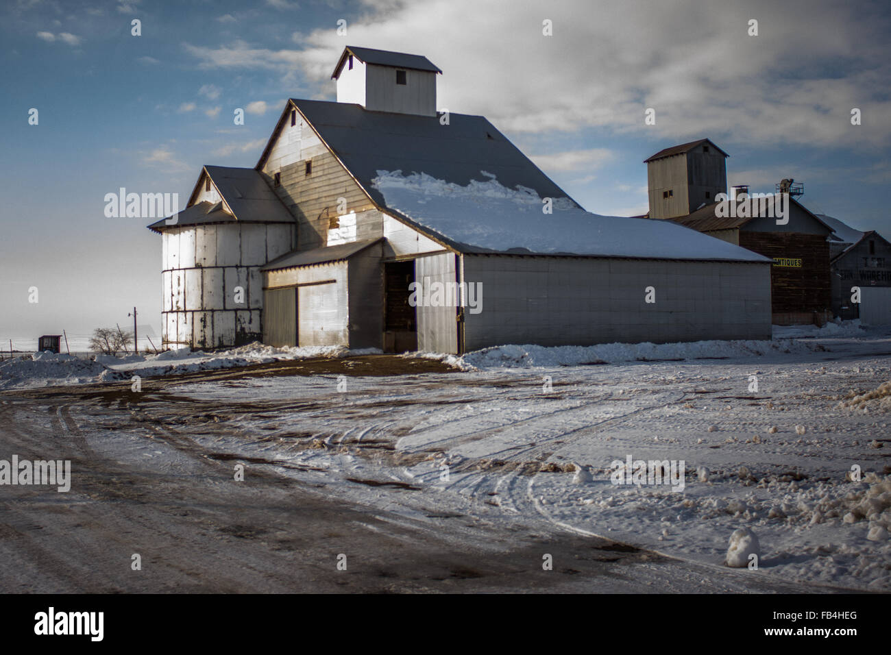 Silo and barn hi-res stock photography and images - Alamy
