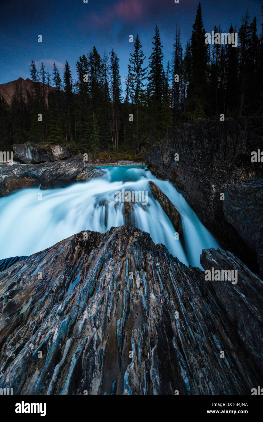 Kicking Horse River, Waterfall, Yoho Nationalpark, British Columbia ...