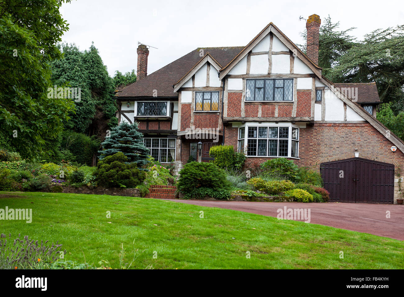 Typical english home Stock Photo - Alamy