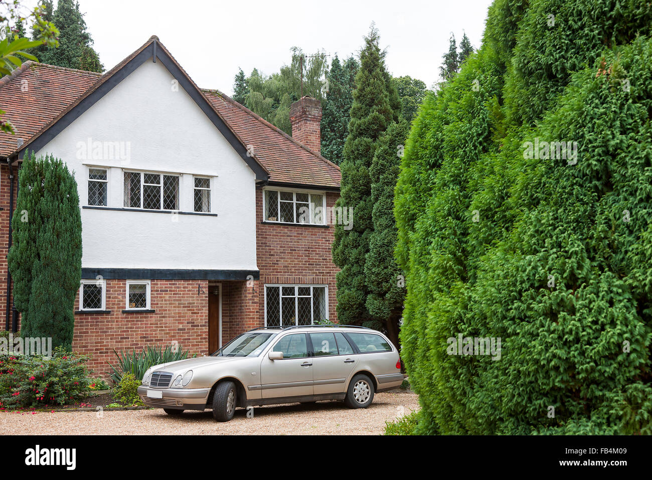 Typical english home Stock Photo - Alamy