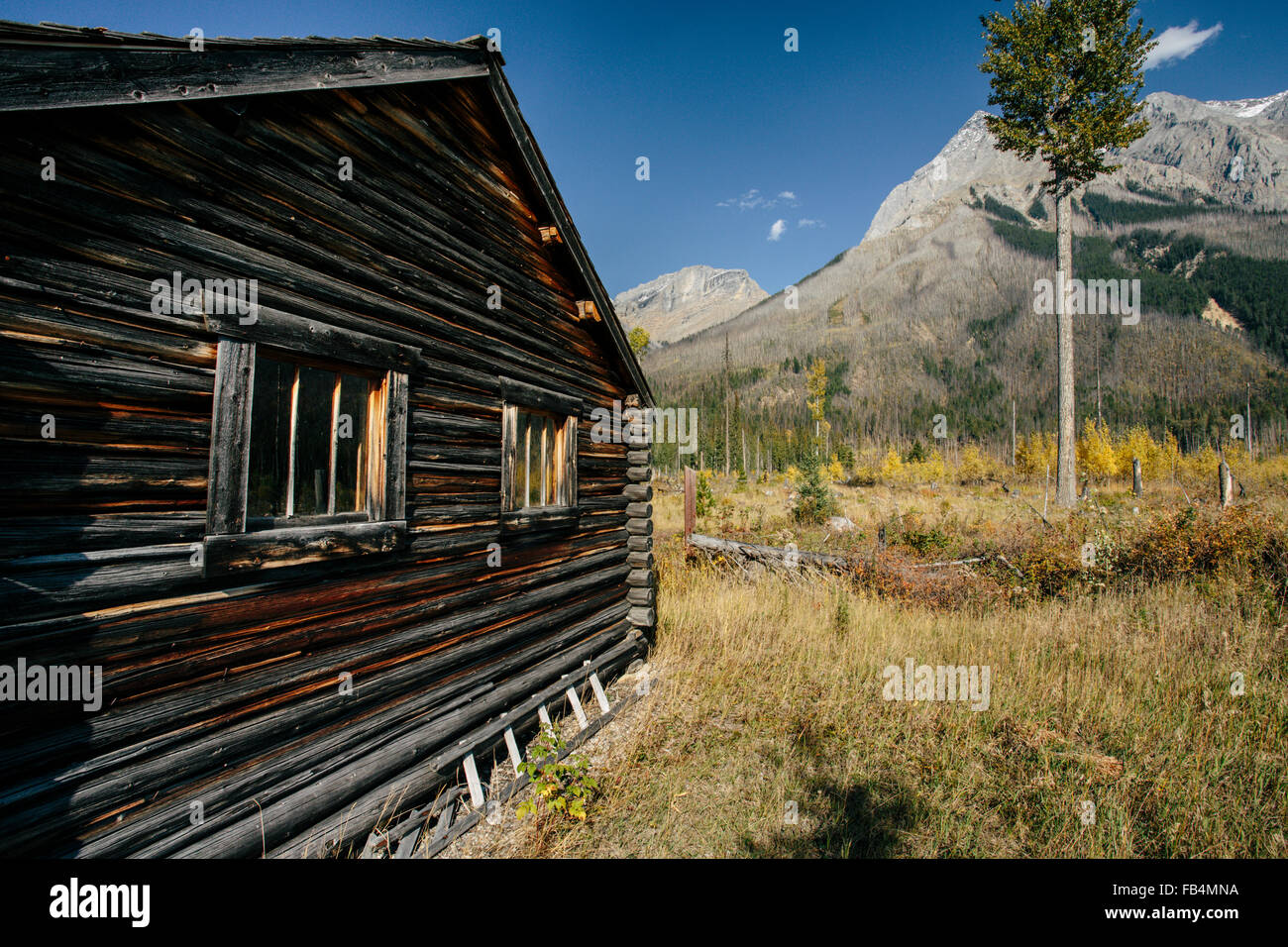 Old Wooden Cabin, First Ranger Cabin, Yoho Nationalpark, British ...