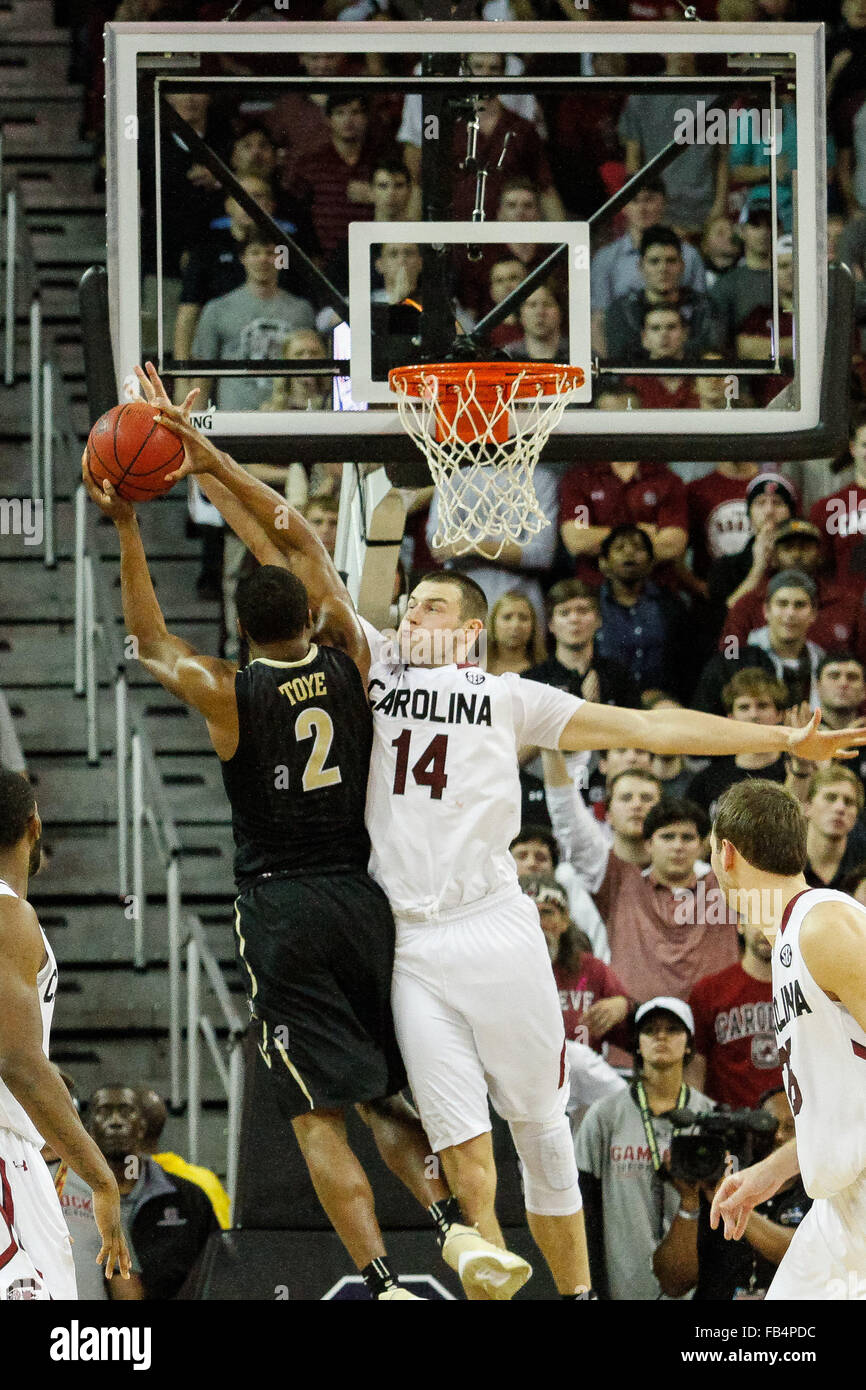 Columbia, SC, USA. 9th Jan, 2016. Joe Toye (2) of the Vanderbilt ...