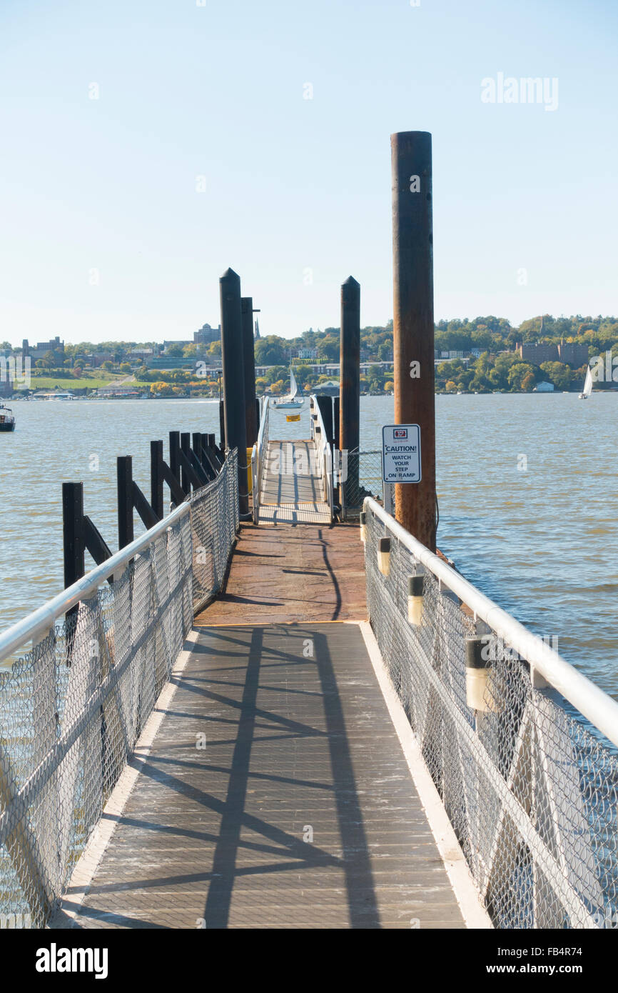 dock on the Hudson river in New York Stock Photo - Alamy