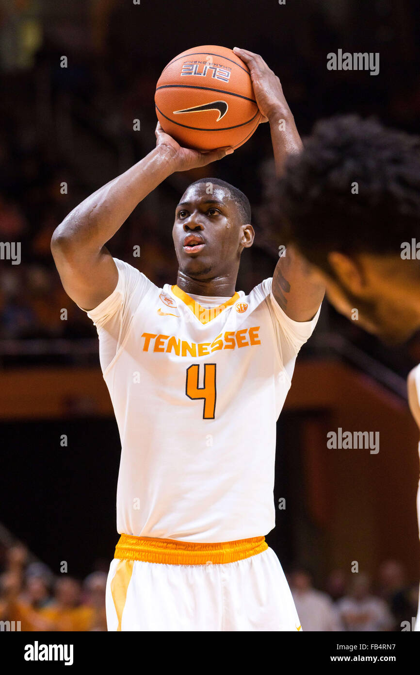 January 9, 2016: Armani Moore #4 of the Tennessee Volunteers shoots a ...