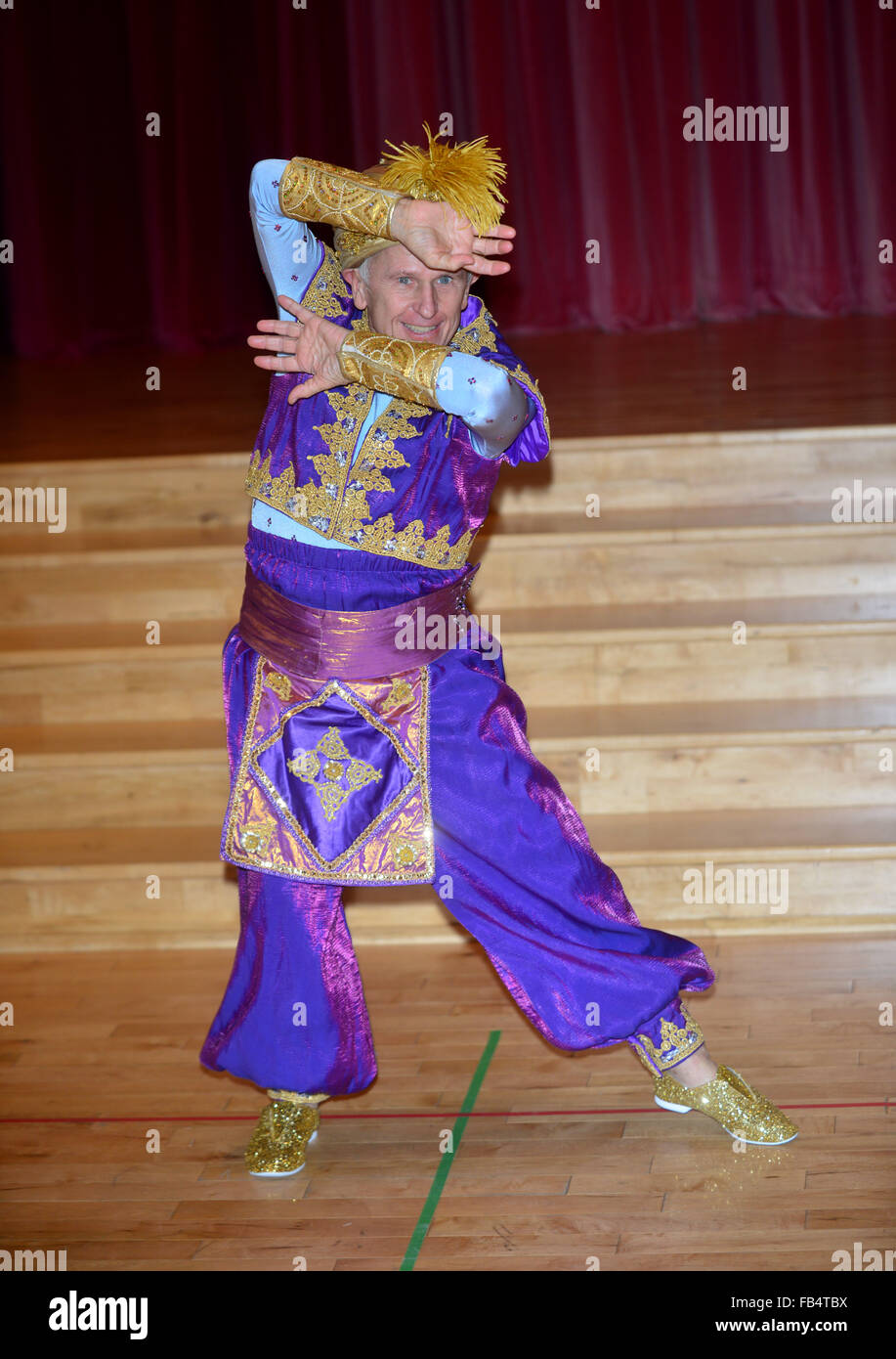 Aladdin in ballet hi-res stock photography and images - Alamy