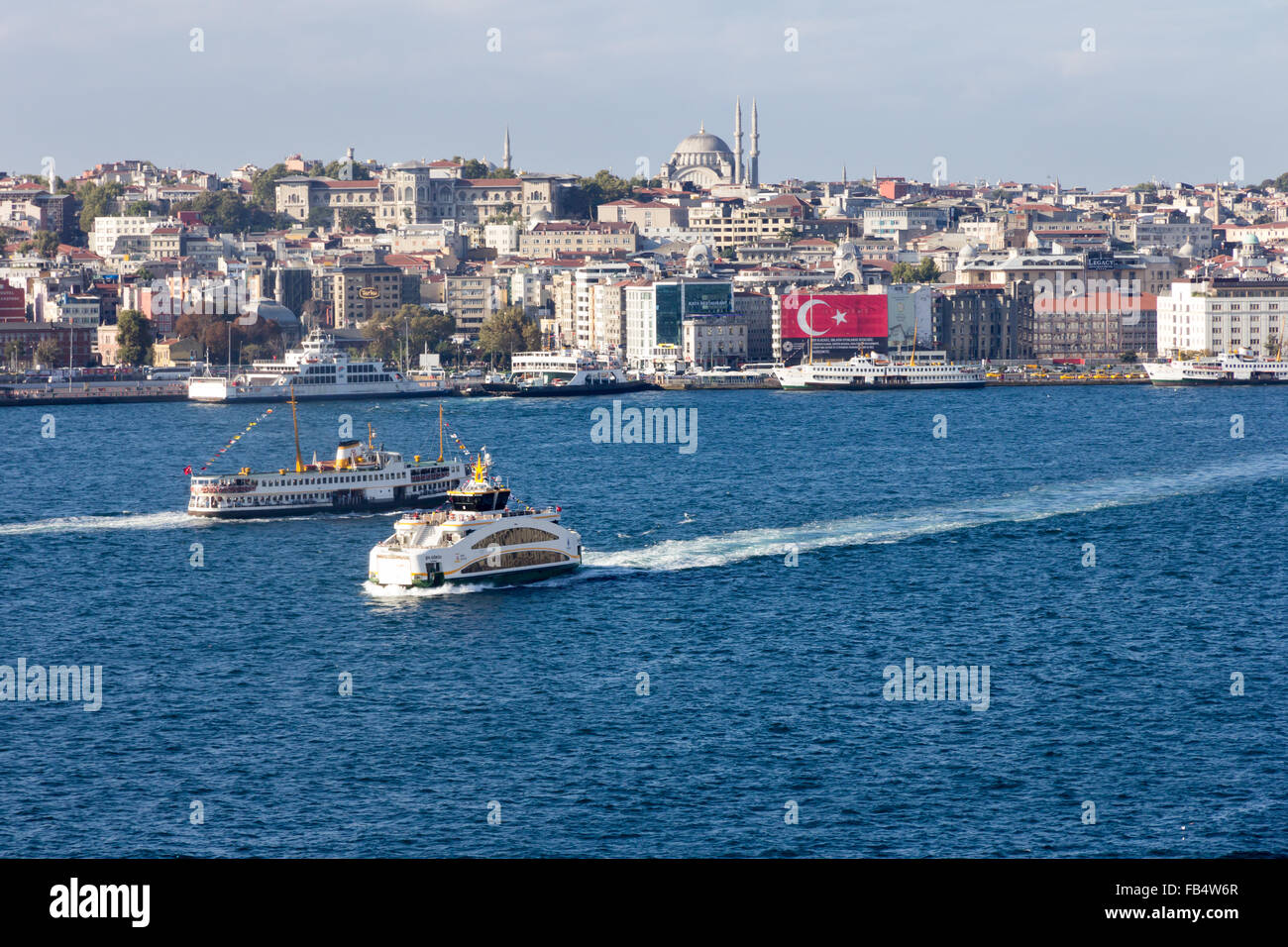 Istanbul blue mosque water hi-res stock photography and images - Alamy