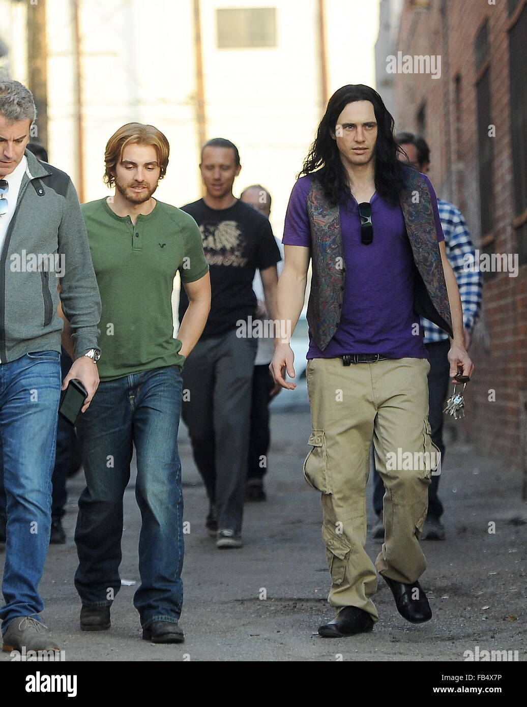 Actor James Franco spotted with a long wig on the set of "The Disaster ...