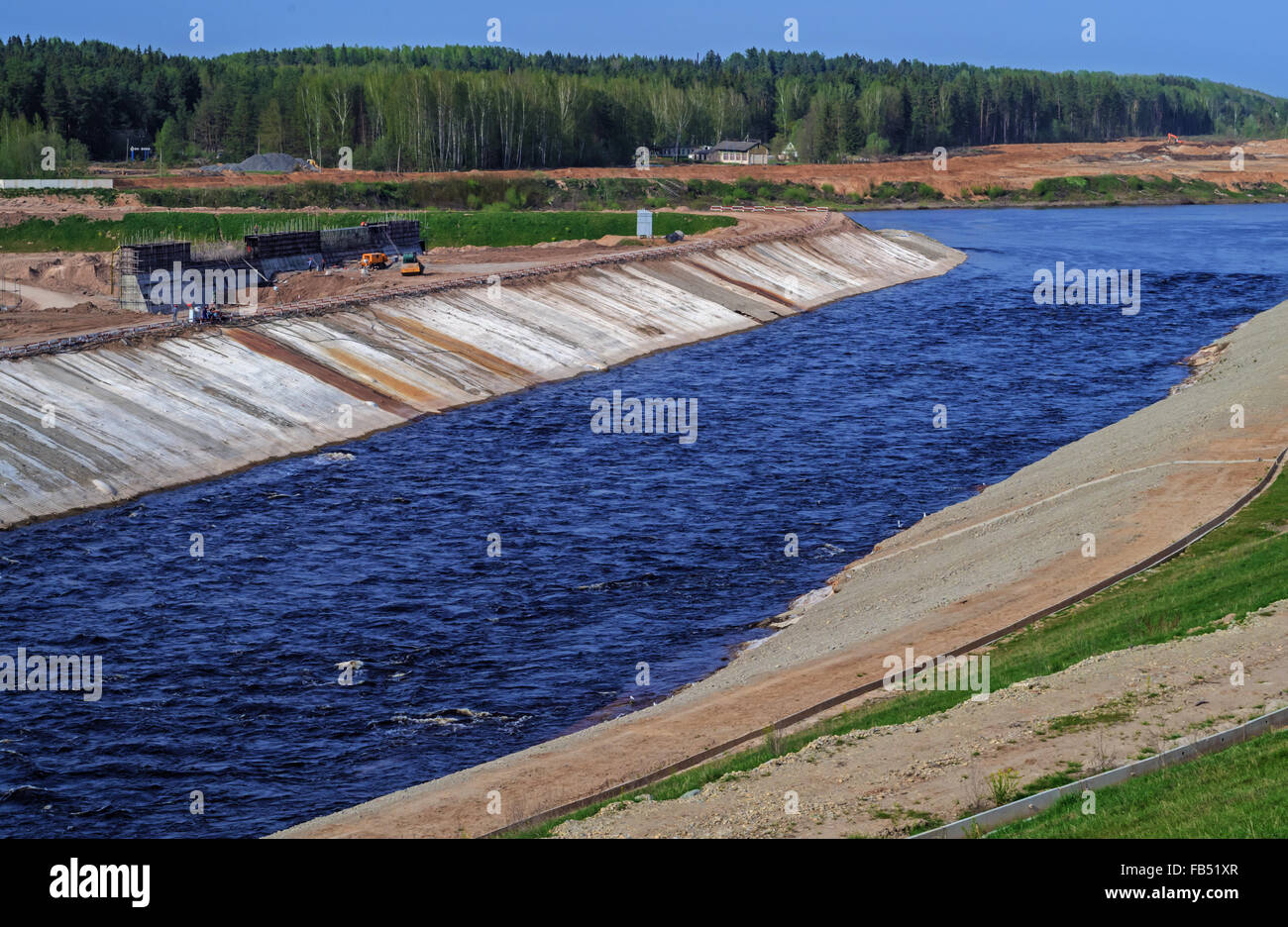 Construction of Vitebsk hydroelectric power station.River channel ...